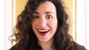 La YouTubeuse Florence Porcel ne publiera plus de vidéos - Les Gens d ...