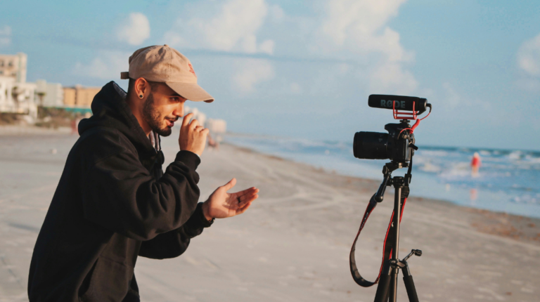 Comment créer un overlay gratuit pour Twitch? - Les Gens d'Internet